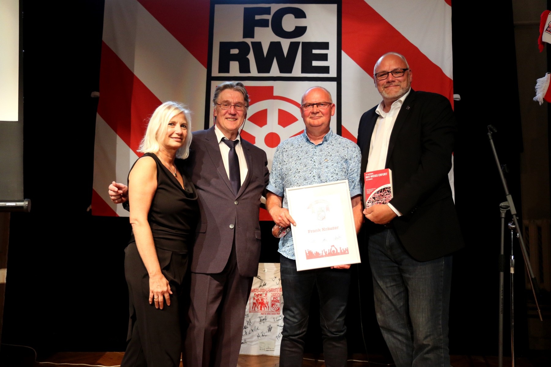 DER FC RWE HAT ZEHN NEUE EHRENMITGLIEDERAktuelle News - FC Rot Weiß Erfurt